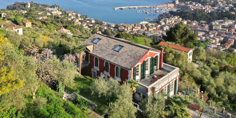 Tipica Villa Unifamiliare in Legno provincia di Genova